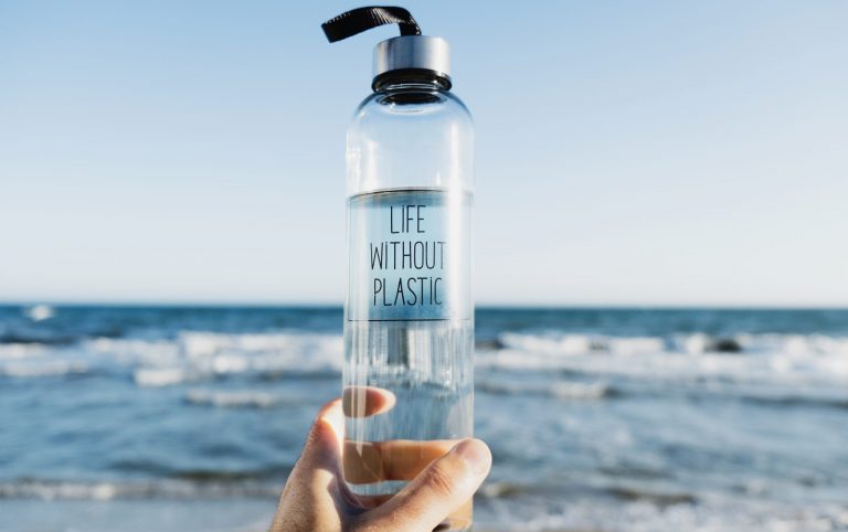 11 Nature-Friendly Substitutes for Disposable Plastic